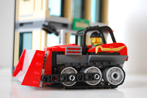 Review - Bulldozer Break-in [60140] - True North Bricks