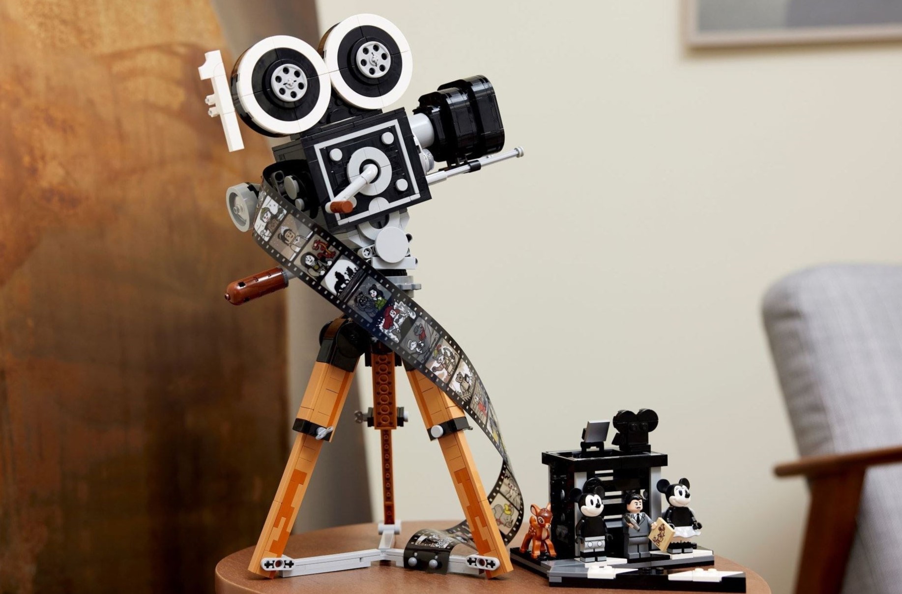 Walt Disney Tribute Camera Revealed - True North Bricks